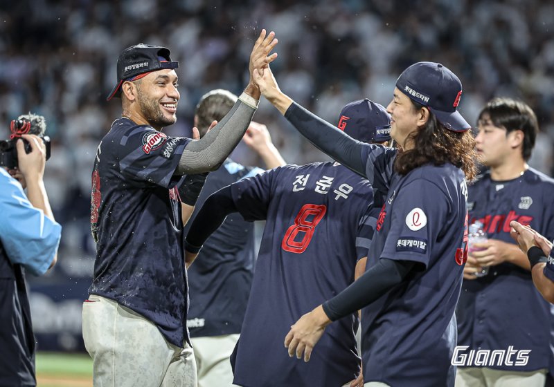 KBO리그 새 역사 연 롯데 레이예스의 202안타…"잊을 수 없는 하루" - 파이낸셜뉴스