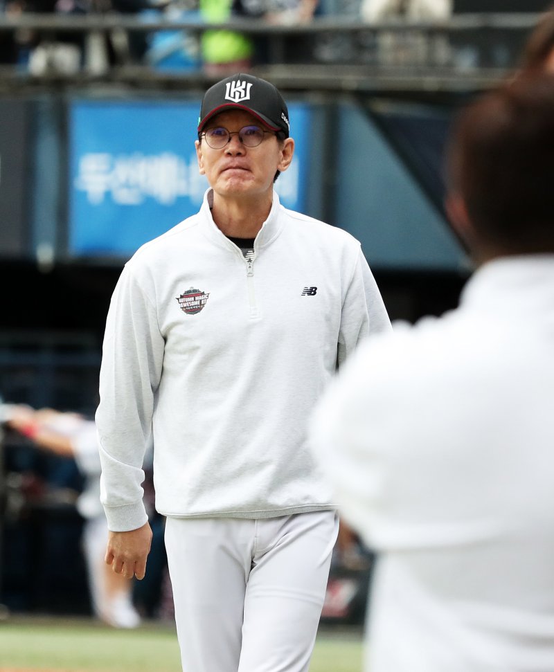 '첫 WC 업셋' KT 이강철 감독 "준PO도 최초 기록 도전하겠다"[WC2] - 파이낸셜뉴스