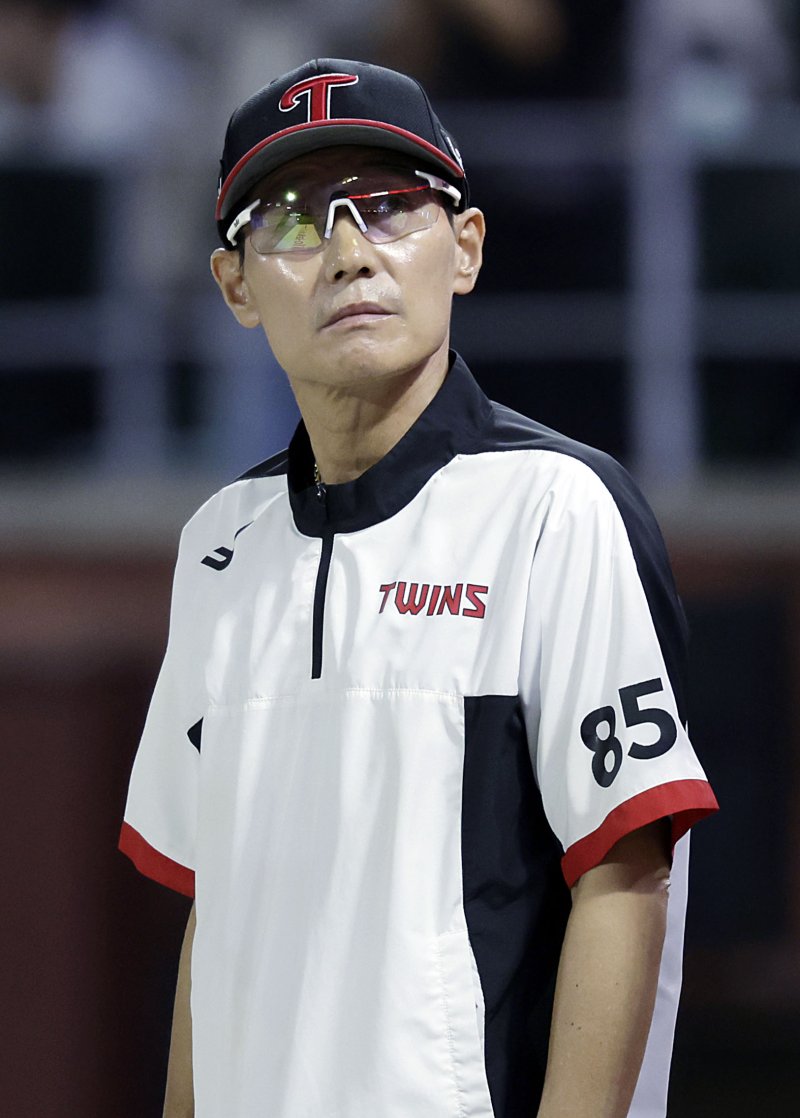 문성주 9번 투입…염경엽 LG 감독 "밤새 고민한 끝에 결정"[준PO] - 파이낸셜뉴스