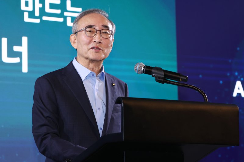 MS와 손잡은 KT "AX사업서 5년간 4조6000억 매출 기대" - 파이낸셜뉴스