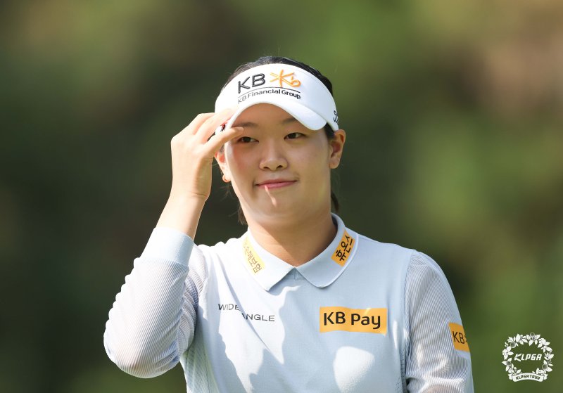 김민선7, KLPGA 동부건설·한국토지신탁 3R 단독선두 도약…첫승 도전 - 파이낸셜뉴스
