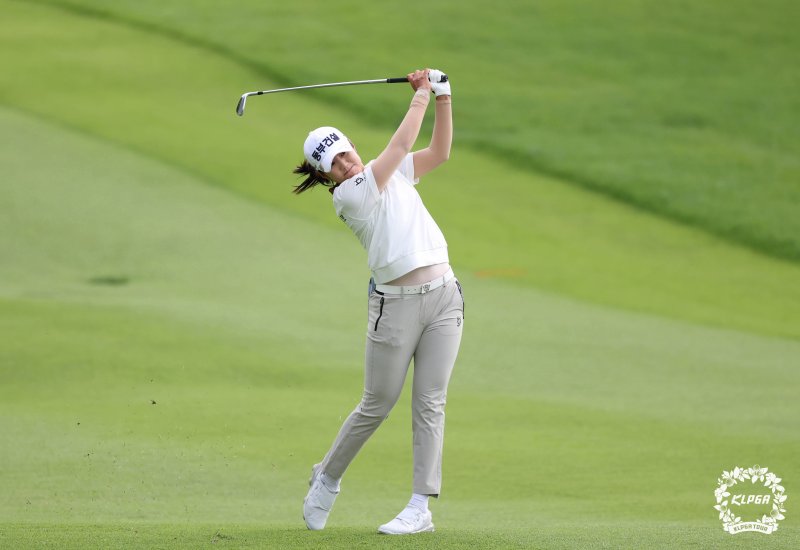 장수연, KLPGA 상상인‧한경 와우넷 오픈 첫날 단독 선두 - 파이낸셜뉴스