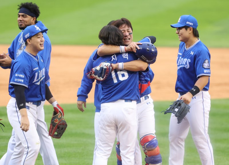 '꿈의 KS' 가는 삼성 강민호 "여기까지 오는데 21년…후회 없이 싸우겠다"(종합)[PO] - 파이낸셜뉴스