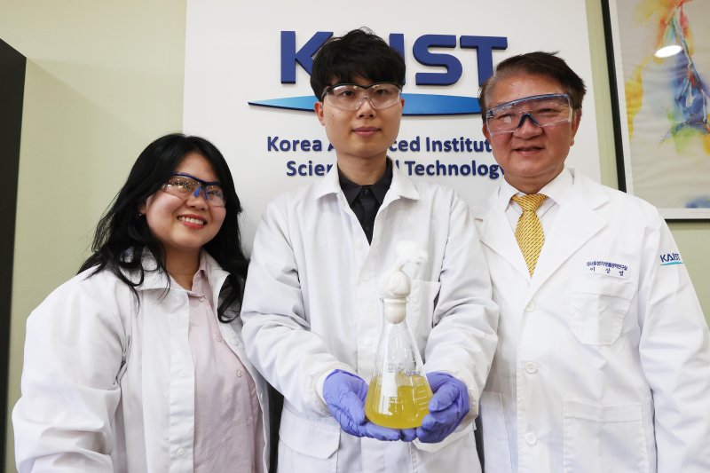 KAIST, 페트병 대체할 미생물 플라스틱 생산 성공 - 파이낸셜뉴스