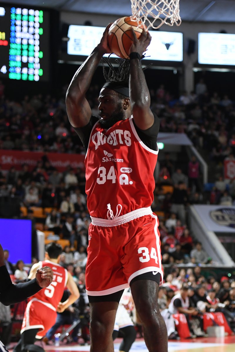 속공 앞세운 SK, KCC 36점차 완파…정관장, 삼성에 43점차 대승(종합) - 파이낸셜뉴스