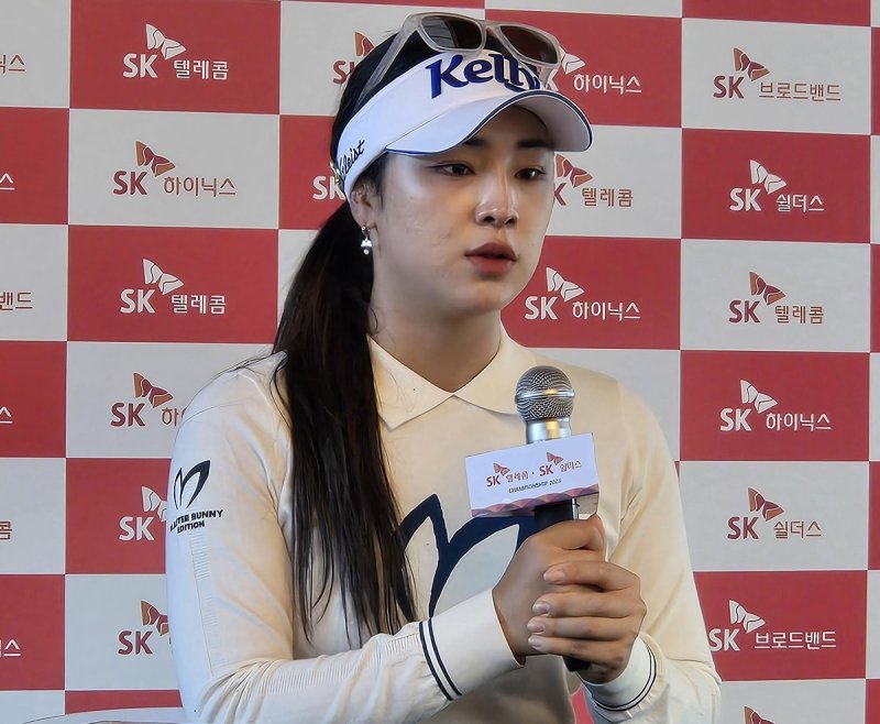 KLPGA 3관왕 윤이나 "오구 플레이 거듭 죄송…좋은 선수 되겠다" - 파이낸셜뉴스