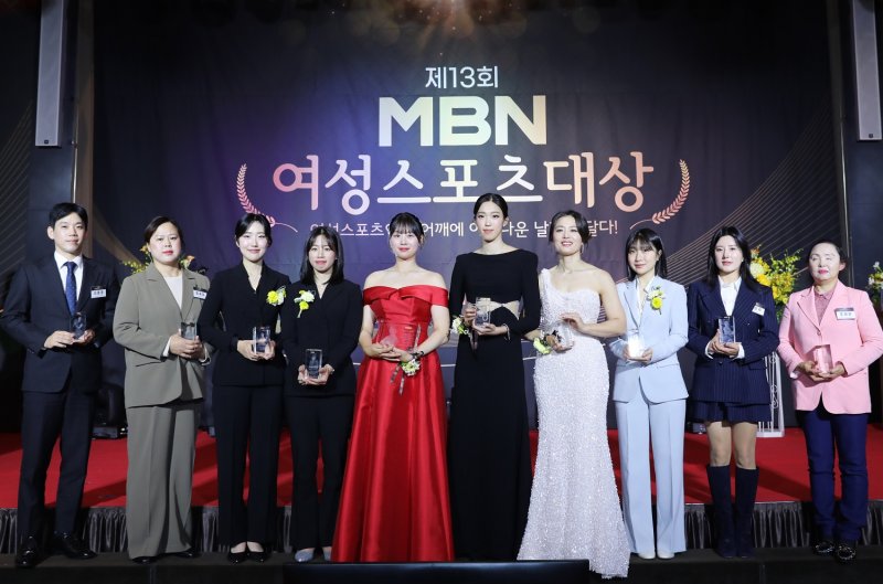 '파리 3관왕' 양궁 임시현, '2년 연속' MBN 여성스포츠대상 대상 - 파이낸셜뉴스