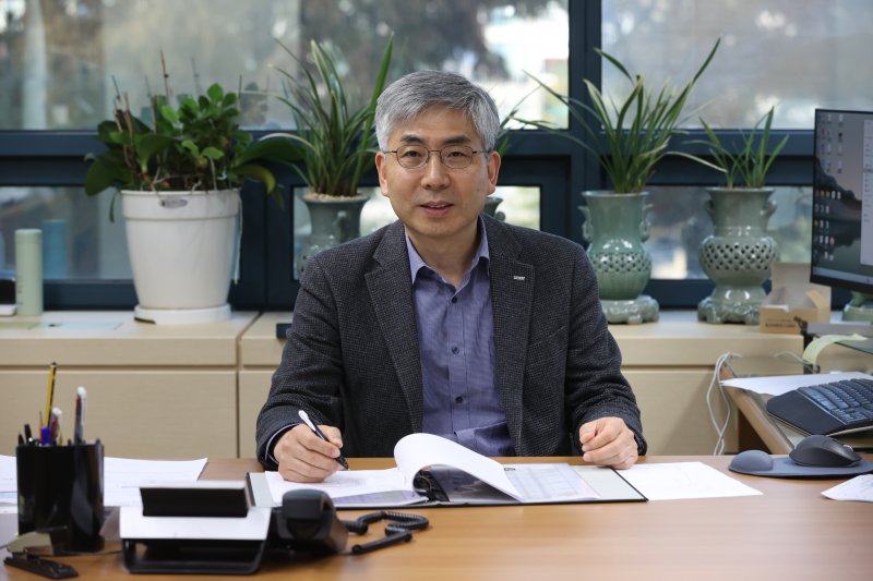 한재흥 KAIST 우주연구원장 "휴머노이드 로봇 2045년까지 화성 보내겠다" - 파이낸셜뉴스