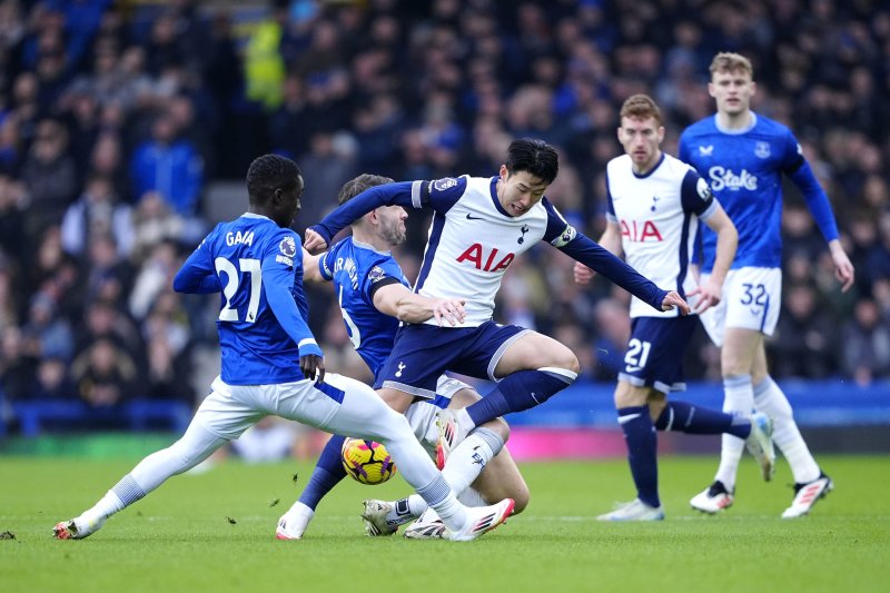 前 EPL 심판, 에버턴전 부진한 손흥민 옹호 "PK 얻었어야" - 파이낸셜뉴스