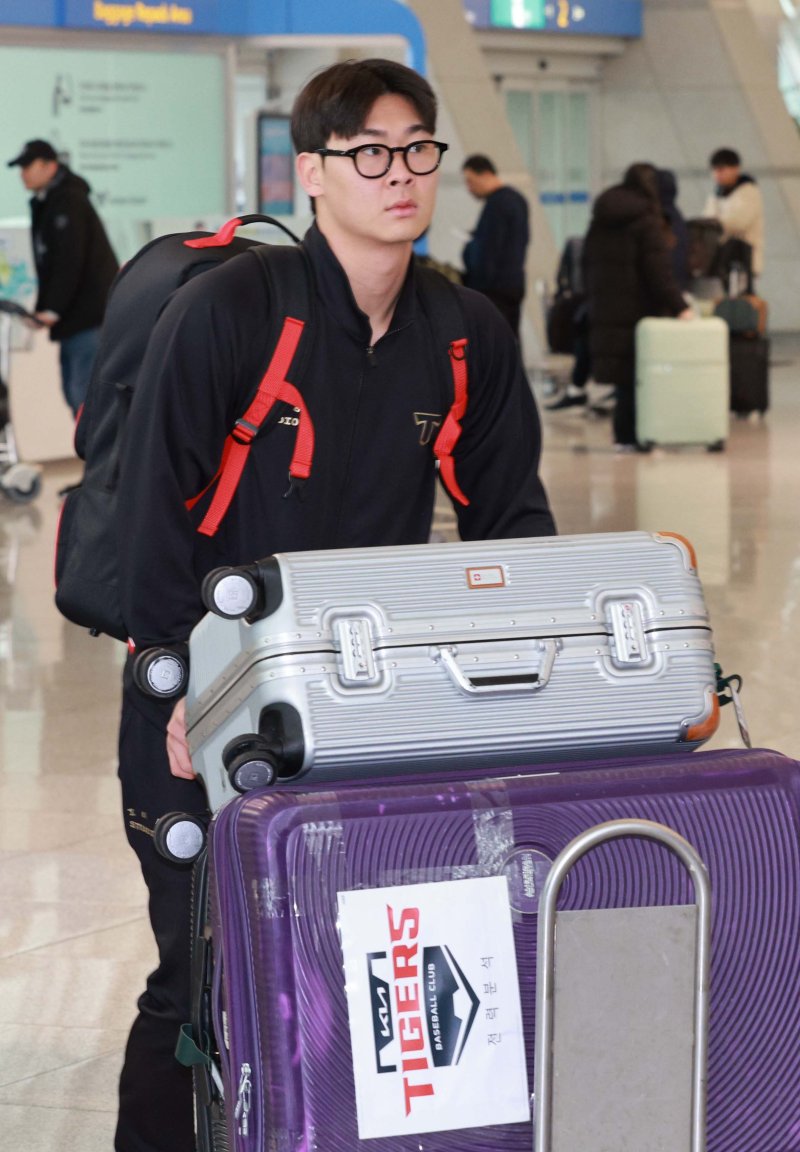 KIA 곽도규, 구단 역대 투수 최고 263.6% 인상…박찬호 4억5000만원 - 파이낸셜뉴스