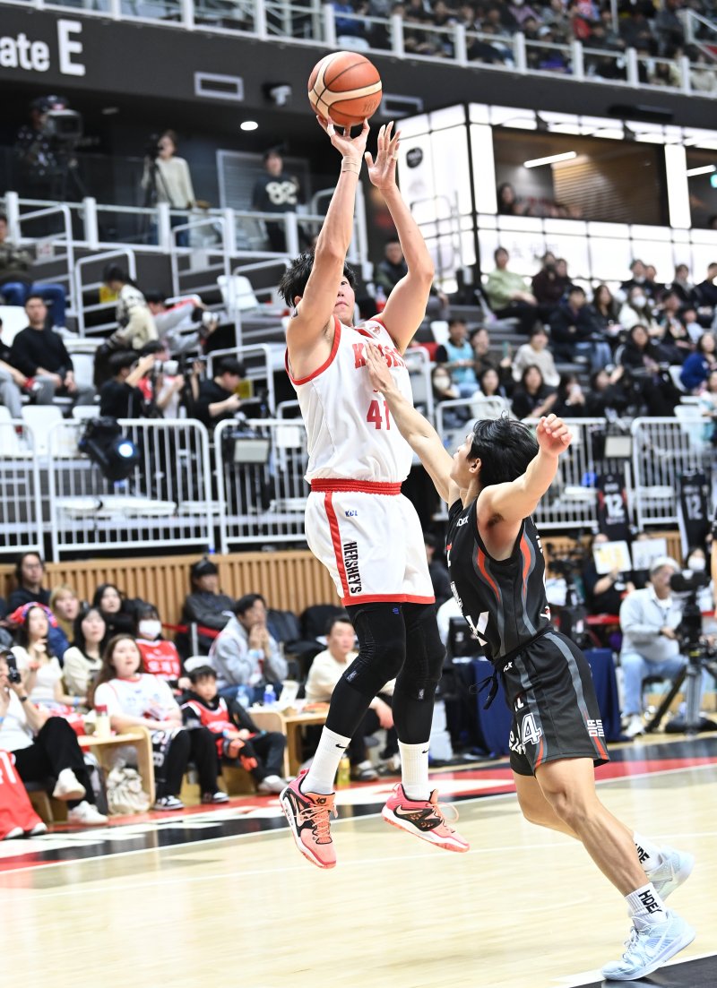 프로농구 SK, KT 잡고 6연승…공동 2위와 7.5경기 차 독주 - 파이낸셜뉴스