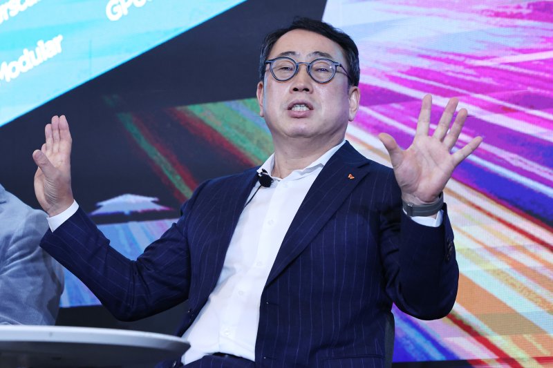 SKT, '통신동맹'과 AI 협력 강화…유영상 "글로벌 AI 응용 더 촉진" [MWC 2025] - 파이낸셜뉴스