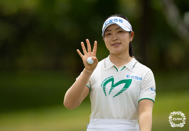 유현조·박보겸, KLPGA 개막전 '블루캐니언 레이디스' 3R 공동선두 - 파이낸셜뉴스