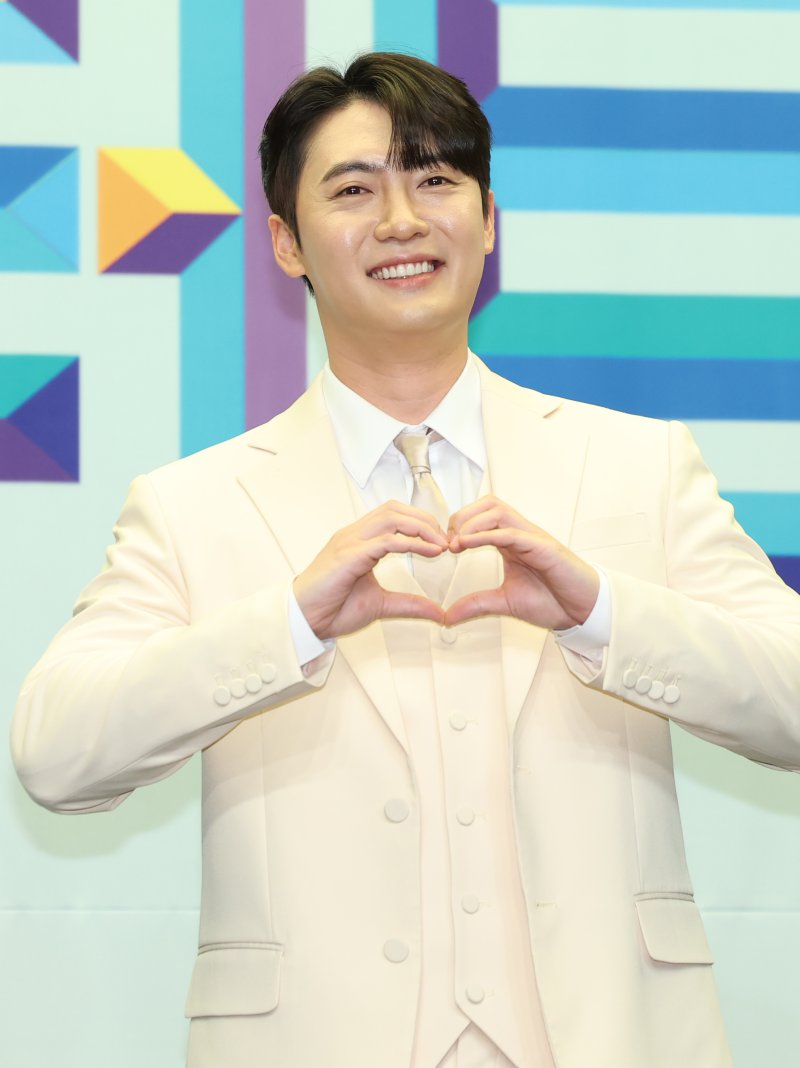 '미트3' 진선미 김용빈·손빈아·천록담, 트로트 여정 새 시작(종합) - 파이낸셜뉴스