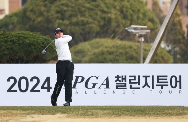 '추천 선수' 권성훈, KPGA 투어 시즌 개막전 첫날 깜짝 선두 - 파이낸셜뉴스
