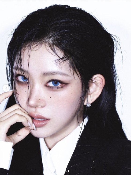 '96→41kg' 최준희, 망사 스타킹 신고 프로 모델 포스…물오른 미모 - 부산파이낸셜뉴스