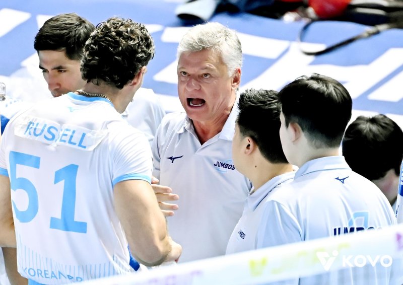 KOVO “러셀 유니폼 착용은 규정 위반 아냐”… 한국전력 반발 속 제재금 결정 근거는? - 파이낸셜뉴스